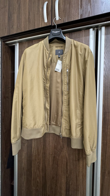 Куртка коричневая H&M