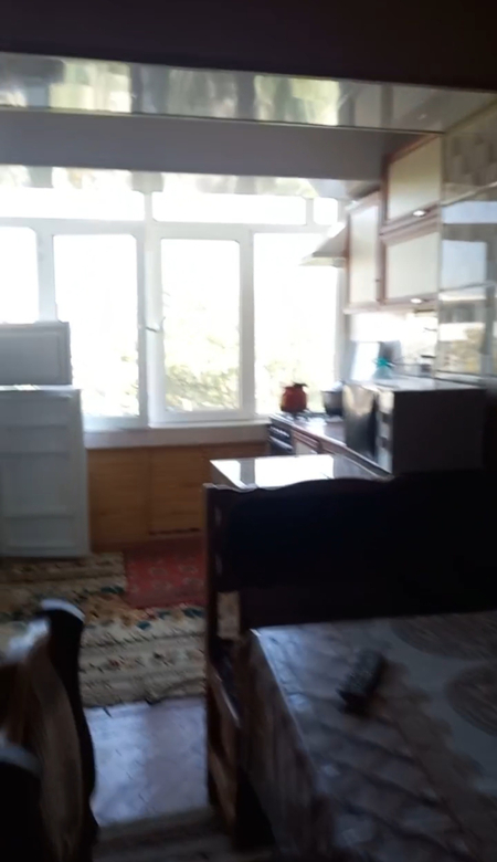 Shayxontohur Chorsu 3 xona bolar yoki qizlarga ijaraga beriladi