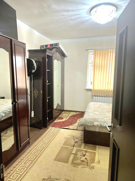 Квартира сотилади. Сергели.Спутник 16а. 2/2/7.  58м²