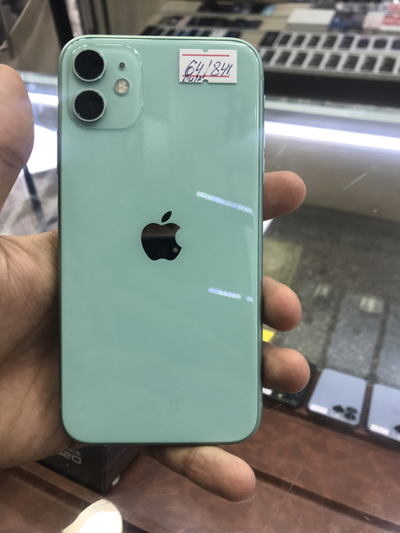Iphone 11  цвет mentol память 64
