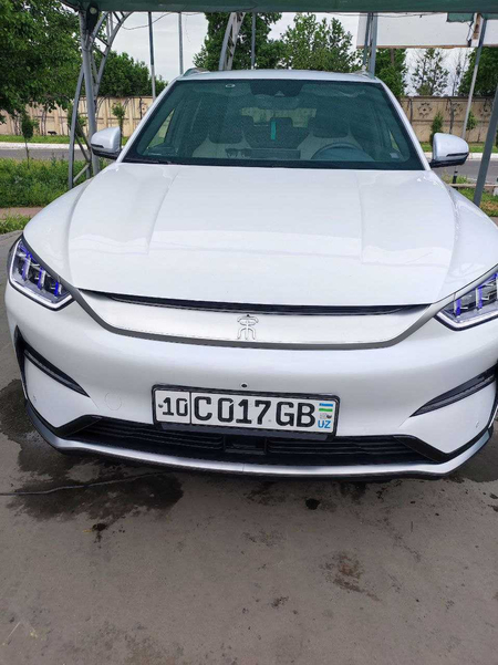 BYd Song PLus oq rangi srochno sotiladi