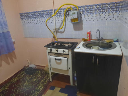 1 хоналик уй ижарага берилади