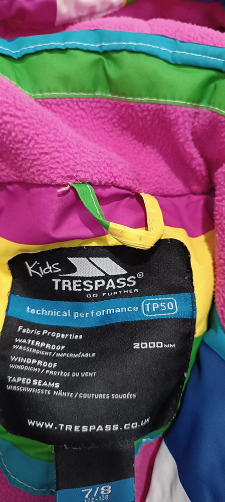 Куртка для девочки 7/9 утеплая фирмы  Trespass водонепроницаемая