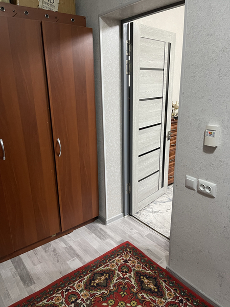 Продается квартира 2 комнатная 5 этаж евро ремонт Чиланзар 19 базарчик