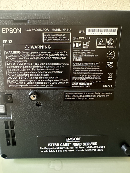 Epson проэктор новый