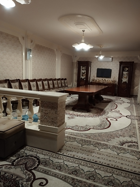 Отчопар , Давр олдидан Ховли сотилади.Без посредник, уй эгасидан.