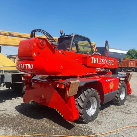 MANITOU телескопический погрузчик