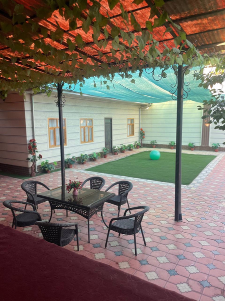 Hovli sotiladi oltin tepada 3.5 sotx