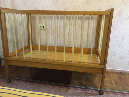 Детская советская одноместная кровать, деревянная
