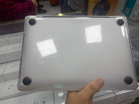 MacBook Pro sotiladi