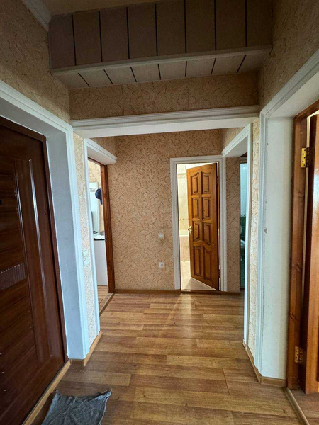 Паркентский риезий кафе бек 2/9/9 отдельный вход 65м²