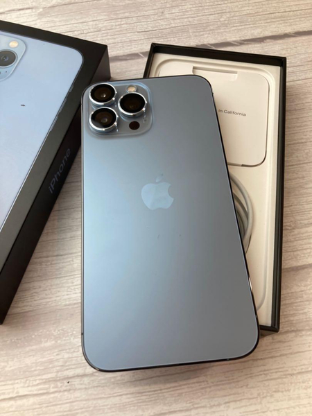 Продается i phone 13 pro max. 256g. 84%. Идеальный.