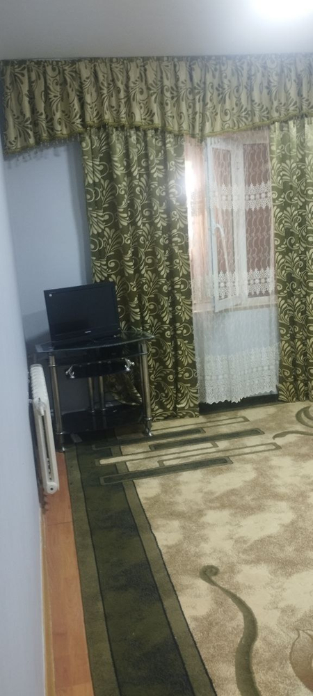 Arenda Farxandiskiy bazar 13 kv 2/5/5 350 Uye