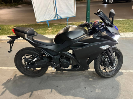 yamaha R3 replica