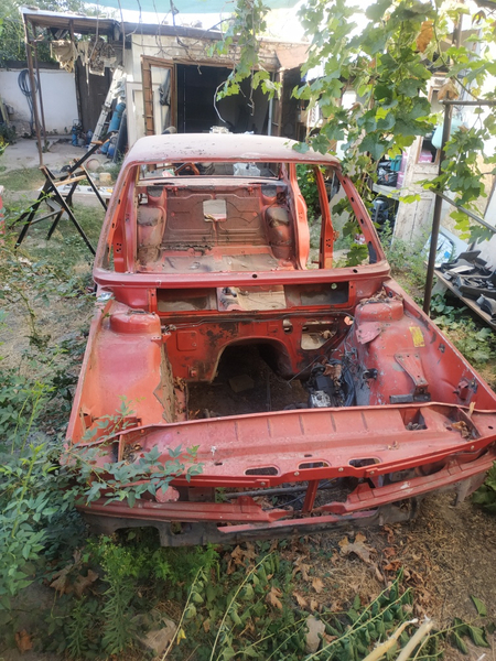 BMW E12 продается на запчасти