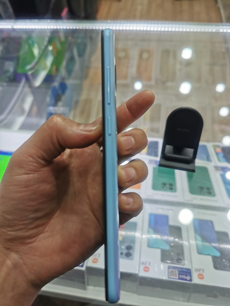 Redmi note 9  64 gb sotiladi