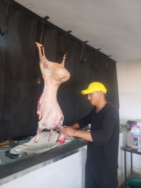 Qassob xizmati Soyib maydalab berishi bilan