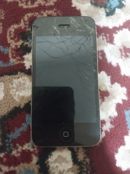 Iphone 4s 32gb ios 9.3.6 Narxi 130ming bõlish Telefon