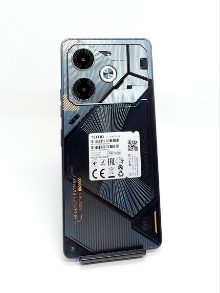 Tecno POVA 6 24/256Gb Gaming