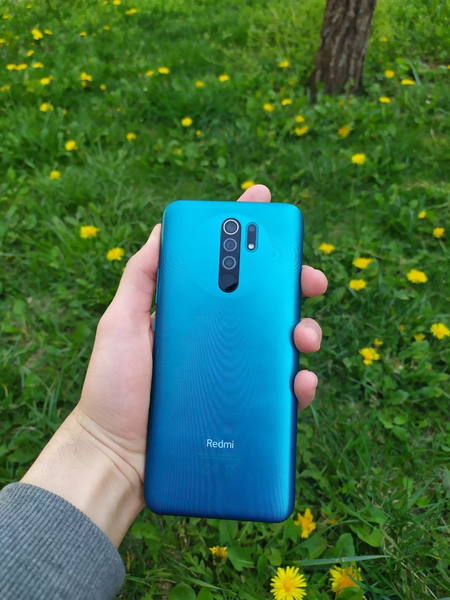 4 ta telefon 240$