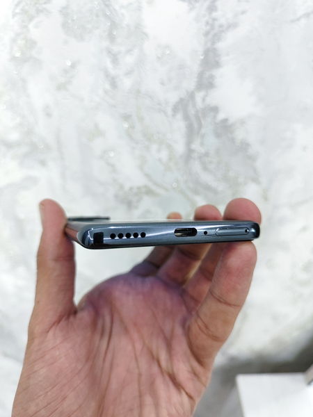 Xiaomi 13 lite (mi 13 lite ) sotiladi,8/256Gb xotira