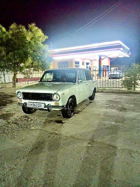 Жигули 2101 сотилади