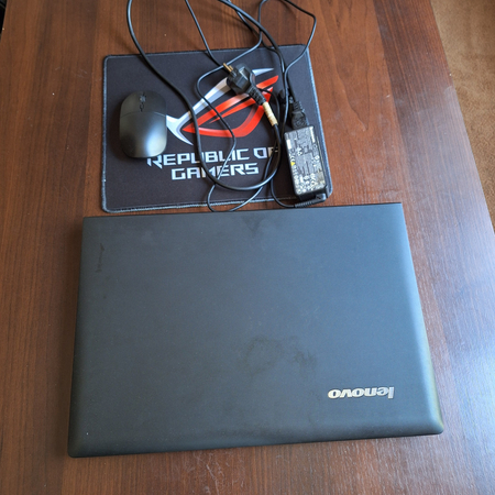 Lenovo noutbuk sotiladi