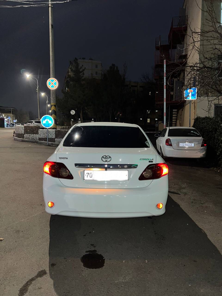 Toyoto Corolla Супер надёжная
