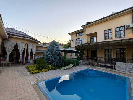 Продается Евро дом Ахмад югнаки Хумаюн 4.5 соток 600м² 4 уровня