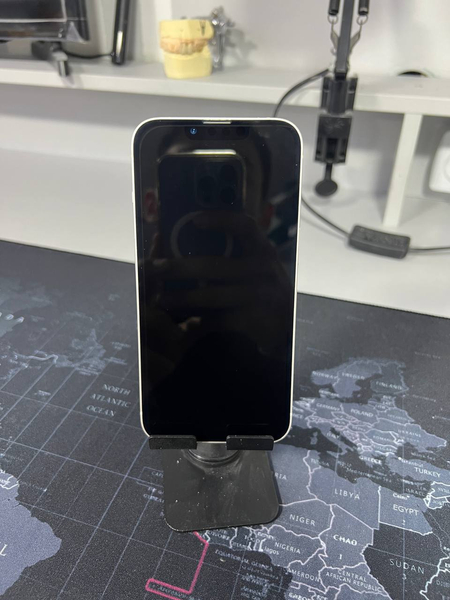 iPhone 13 xolati ideal