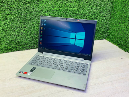 Noutbuk Lenovo Silver
