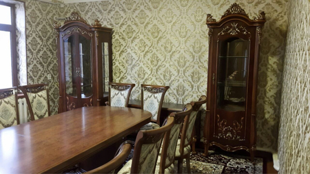 Продаётся комплект гарнитура ( китайская производства )