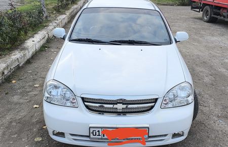 Ласетти 1.8, 2012 г. Белый, 75000км. Бензин.