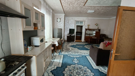 7хона ховли 280м²