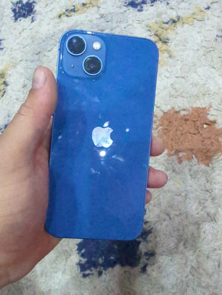 Iphone 13 128g.   B