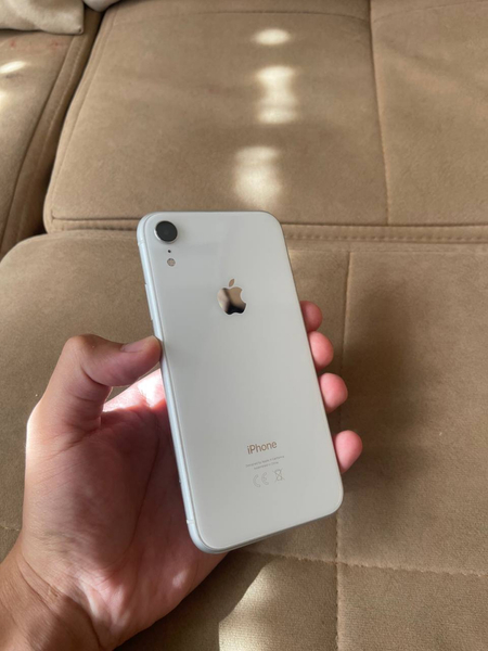 White iPhone Xr 128gb