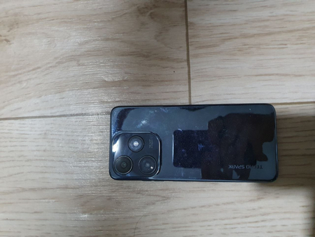 Tecno Spark 10c SROCHNO sotiladi