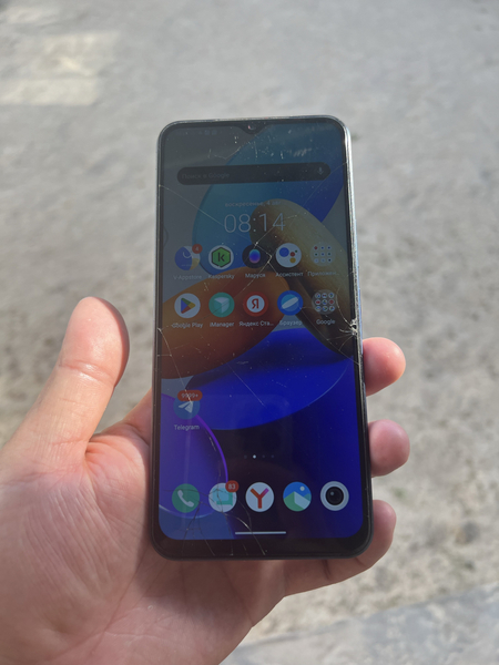 Vivo Y35 4+4 128 gb 5000 amper batareka