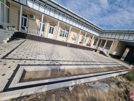 Tajribali ustalar tez va sifatli naxlari keishilgan xolda