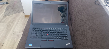 Novutbuk lenova E430