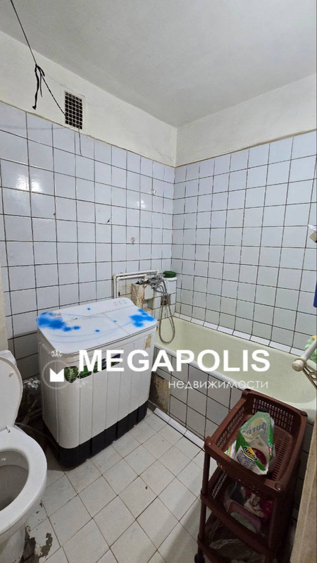 Продаётся Чилонзар 9кв 2в3 ком