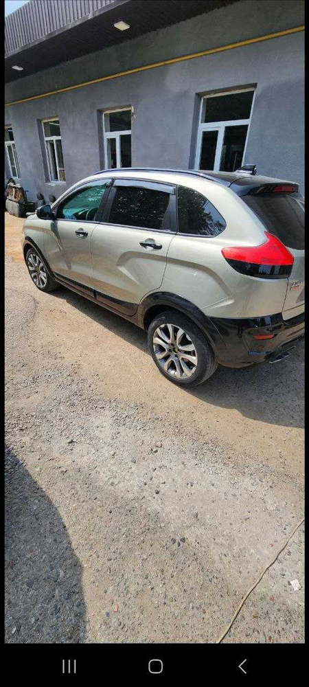 Lada XRAY Cross Luxe Prestige