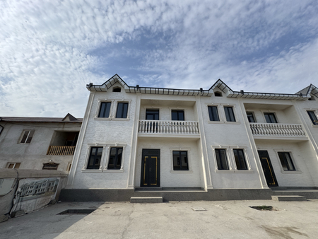 Urganch tuman Raysentirda yarm plan xovli joylar sotiladi
