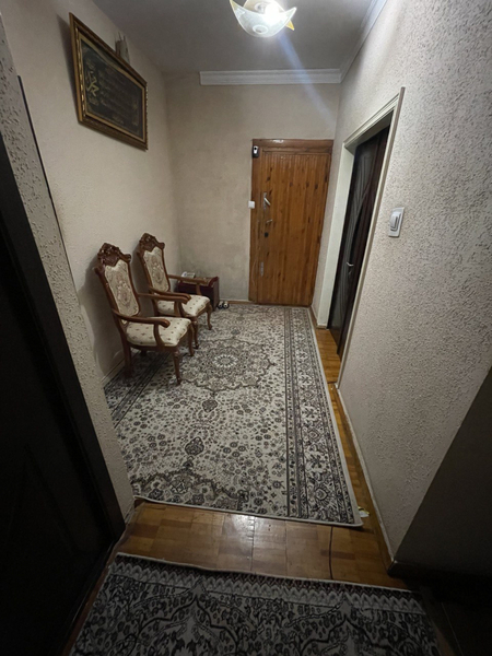 Карасу 1 Продается квартира 4/3/4 балкон 2*6 можно под ипотеку