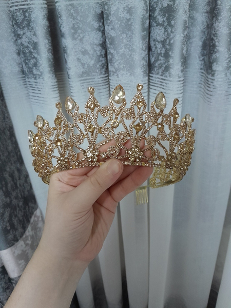 Продаются кароны для невест