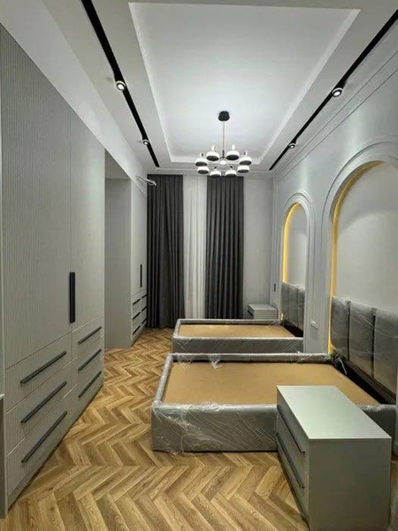 Продается Евро дом Ор-р: Циолковский 400м2