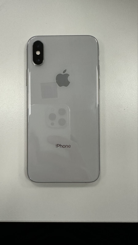 IPhone Xs в хорошем состоянии