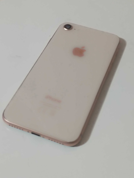 Iphone 8 Gold 64 gb, Yomkost:100% Otpechatka ishlidi Region LLA