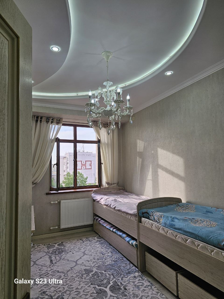 Golden house Sebzor