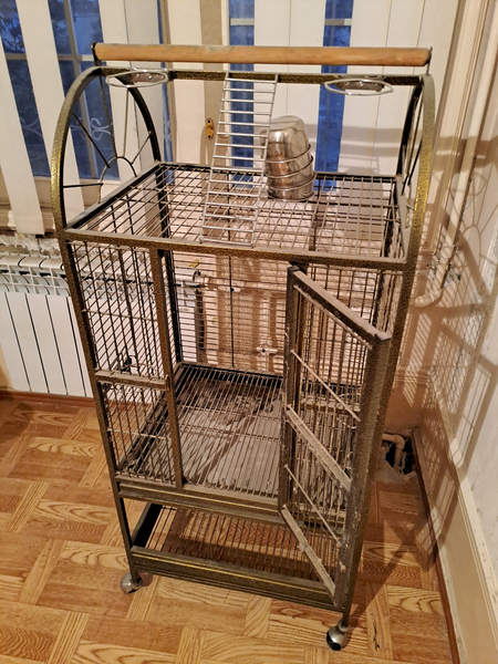 Клетка для больших папугаев